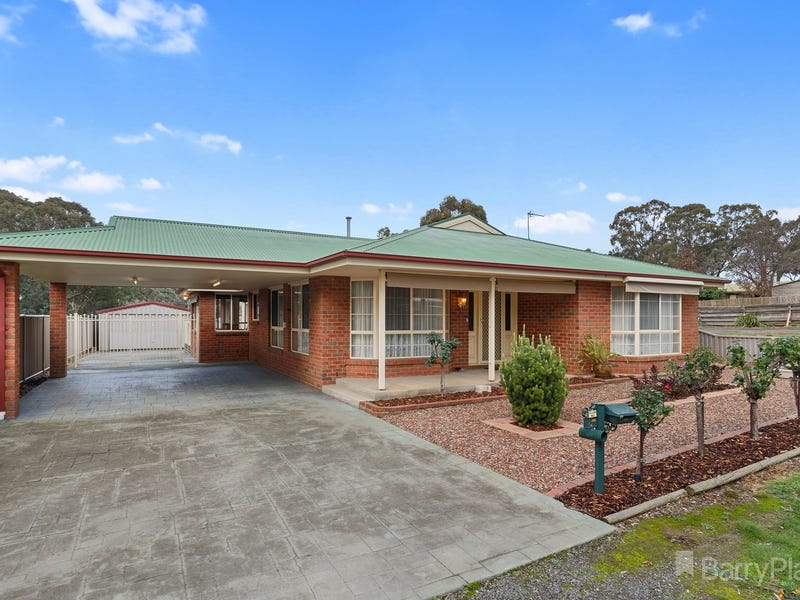 8 Fairview Road, Kangaroo Flat, VIC 3555 - realestate.com.au