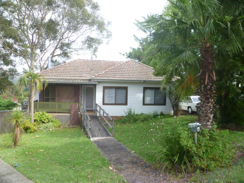 34 Hilltop Cres, Campbelltown, NSW 2560 - realestate.com.au