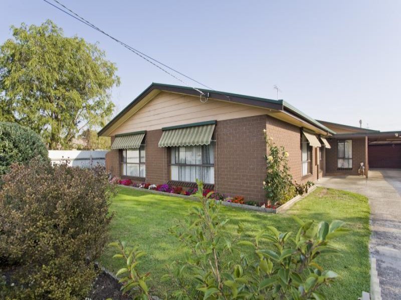 17 Troy Street, Colac, VIC 3250 - realestate.com.au