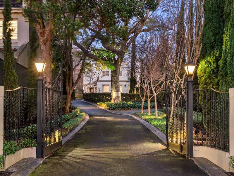 1/38 Clendon Road, Toorak, Vic 3142 - realestate.com.au