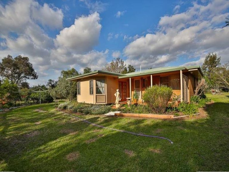 6 Murton Street, Nobby, QLD 4360 - realestate.com.au