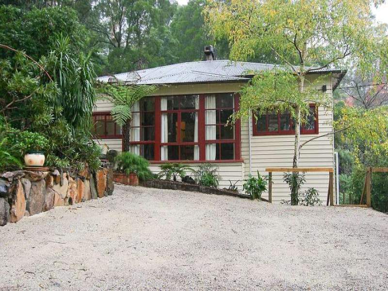 30 Alexander Avenue, Upwey, Vic 3158 - Property Details