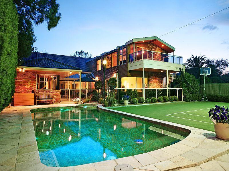 31 Gordon Street, Hampton, Vic 3188 - Property Details