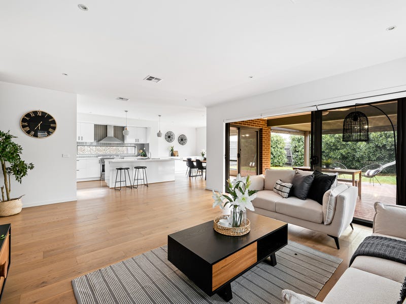 14 Dargo Road, Werribee, Vic 3030 - Property Details