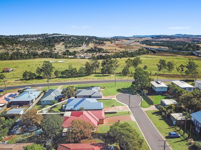 42 Kelly Street, Harlaxton, QLD 4350 - realestate.com.au