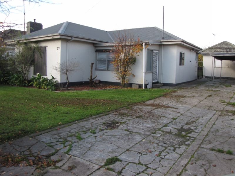 37 Watsons Road, Moe, Vic 3825 - Property Details