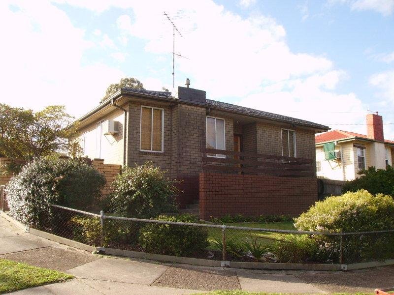 *UNDER CONTRACT* 113 Comans Street, Morwell, Vic 3840 - Property Details