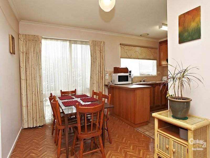 1/121 Balcombe Road, Mentone, Vic 3194 - Property Details