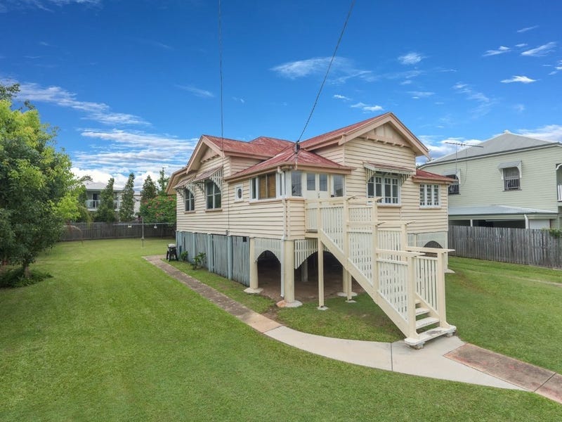 9 Rochdale Avenue, Tarragindi, QLD 4121 - realestate.com.au