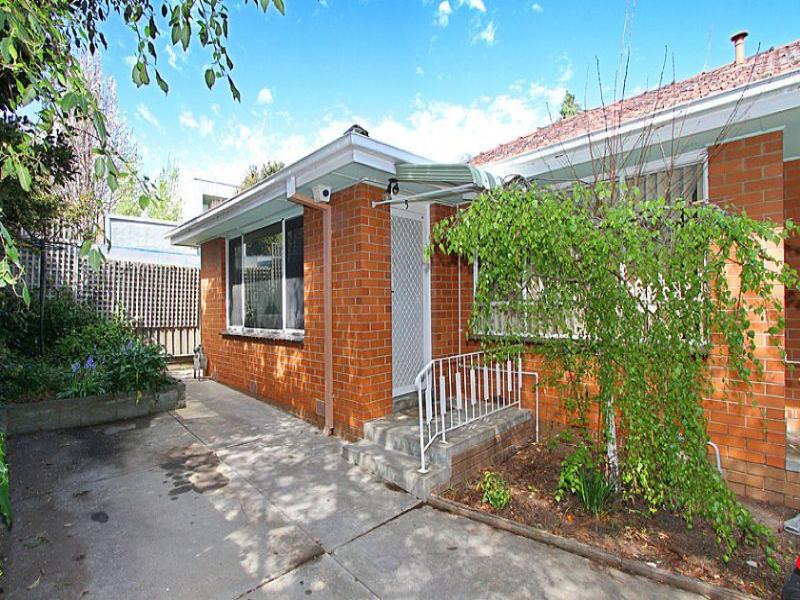 5/16 Woodvale Grove, Essendon, Vic 3040 - Property Details