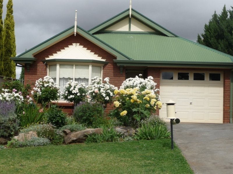 4 Tullamore Court, Greenwith, SA 5125 - Property Details