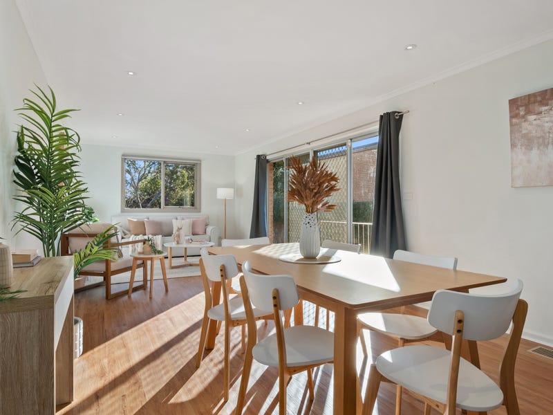 10 Mackaness Place, Garran, ACT 2605 - Property Details