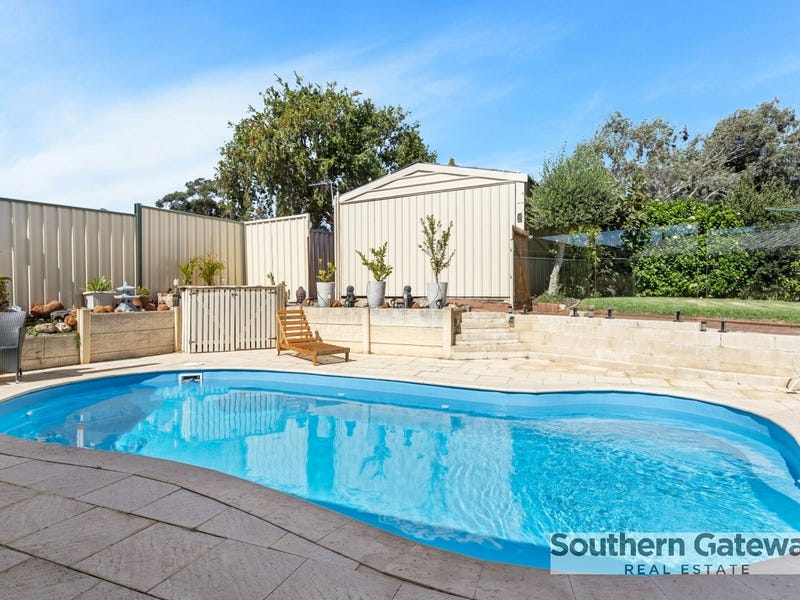 18 McKanna Gardens, Parmelia, WA 6167 - Property Details