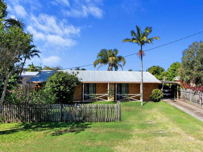82 Limpus Street, Urangan, Qld 4655 - Property Details