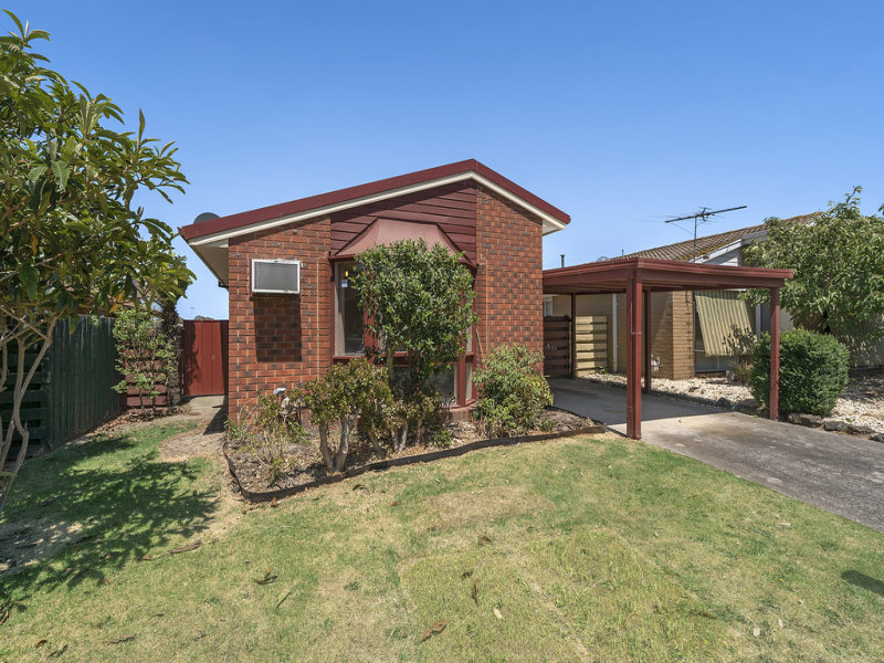 8 Callistemon Avenue, Keysborough, Vic 3173 - Property Details