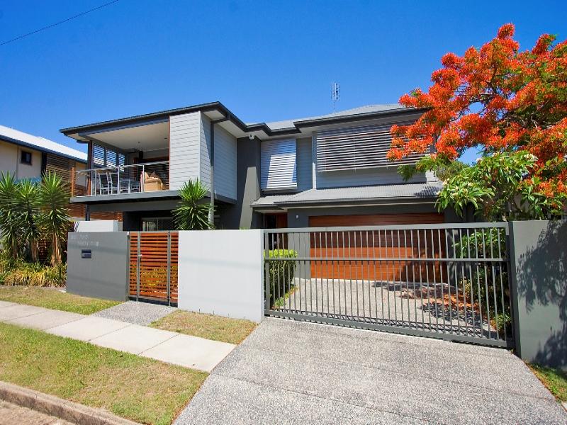 Villa 2/32 Pacific Parade, Bilinga, Qld 4225 - Property Details