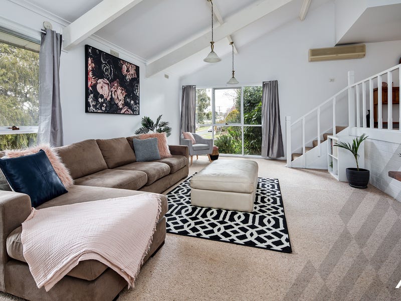 55 Buln Buln Road, Drouin, Vic 3818 - Property Details
