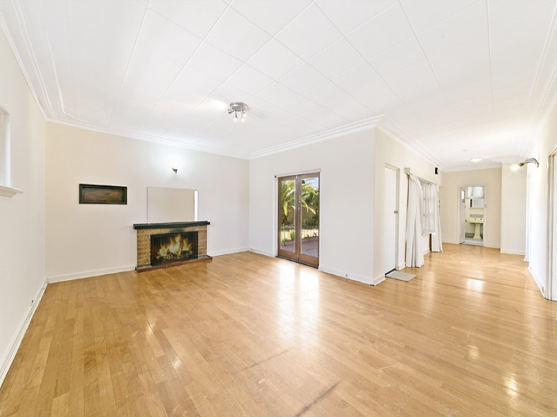 8 Redmond Road, Hamilton Hill, WA 6163 - realestate.com.au