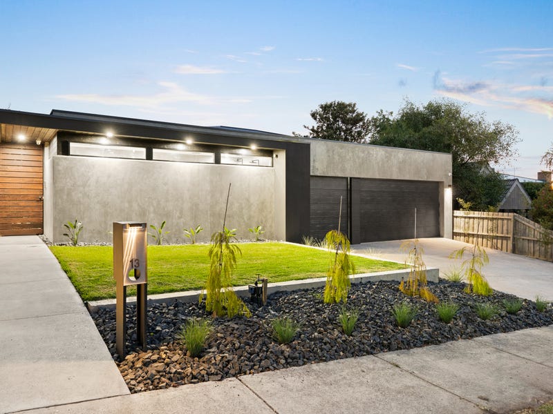 13 Amelia Close, Beaconsfield, Vic 3807 - Property Details