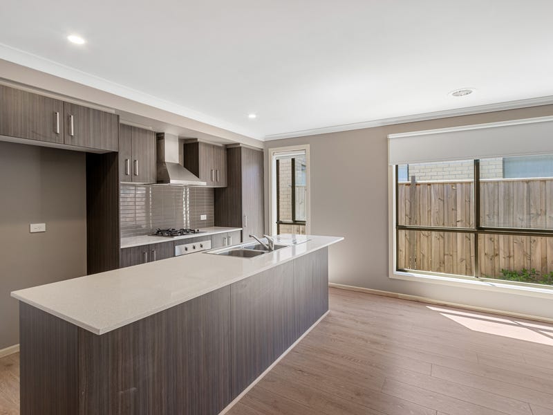 44 Paramount Boulevard, Wyndham Vale, VIC 3024 - realestate.com.au