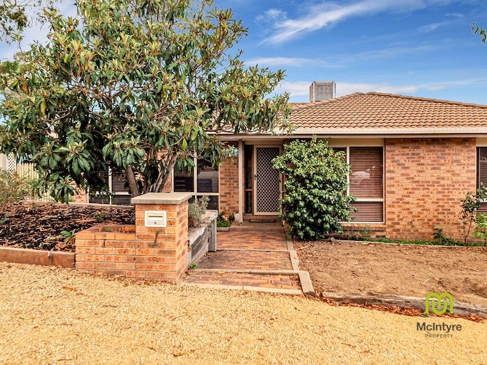 1 Robin Place, Gordon, ACT 2906 - realestate.com.au