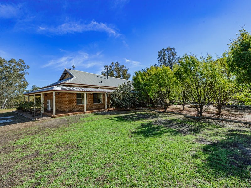 11 Camargue Drive, Brigadoon, WA 6069 - Property Details