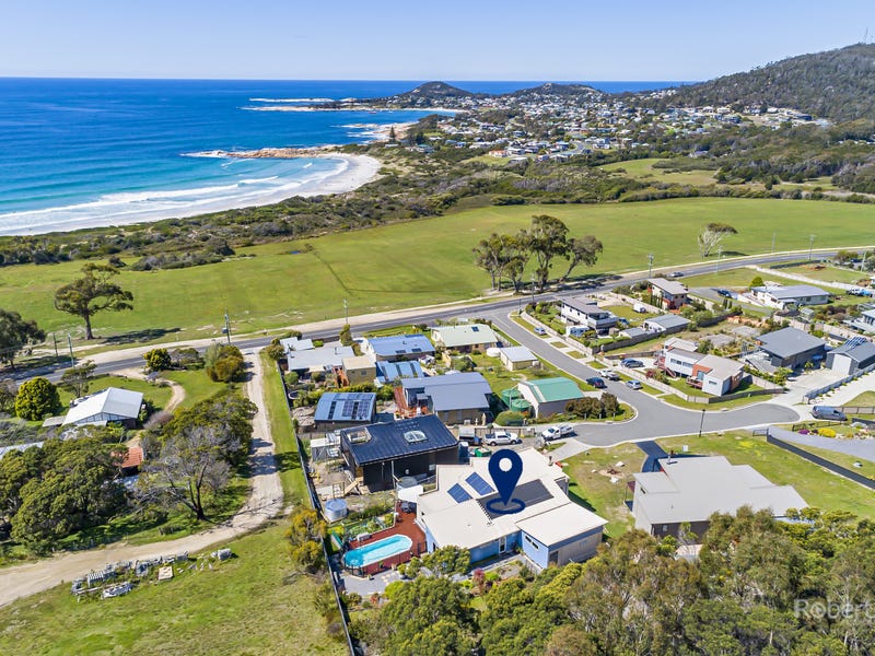8 Diamond Waters Rise, Bicheno, Tas 7215 - Property Details