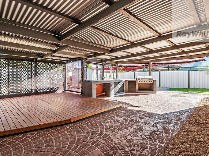 5 Northam Court, Mill Park, VIC 3082 - realestate.com.au