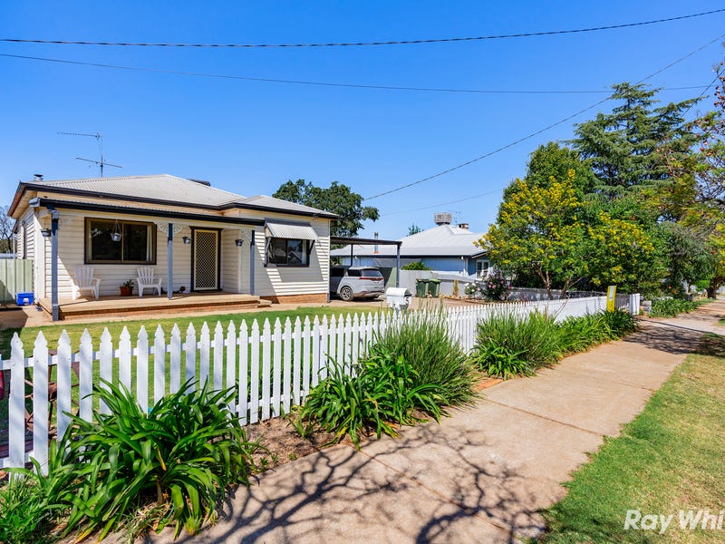 5 Loughnan Street, Coolamon, NSW 2701 - Property Details