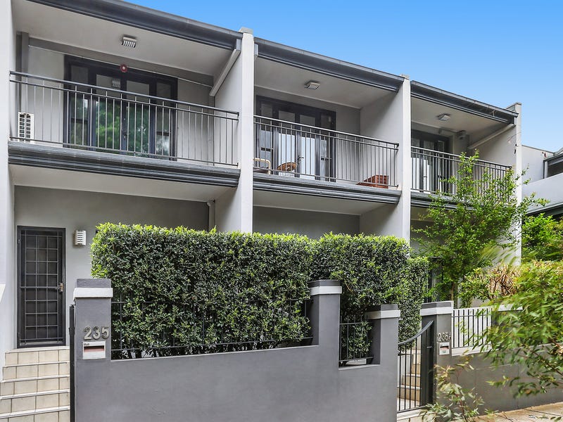 235 Queen Street, Beaconsfield, NSW 2015 - Property Details