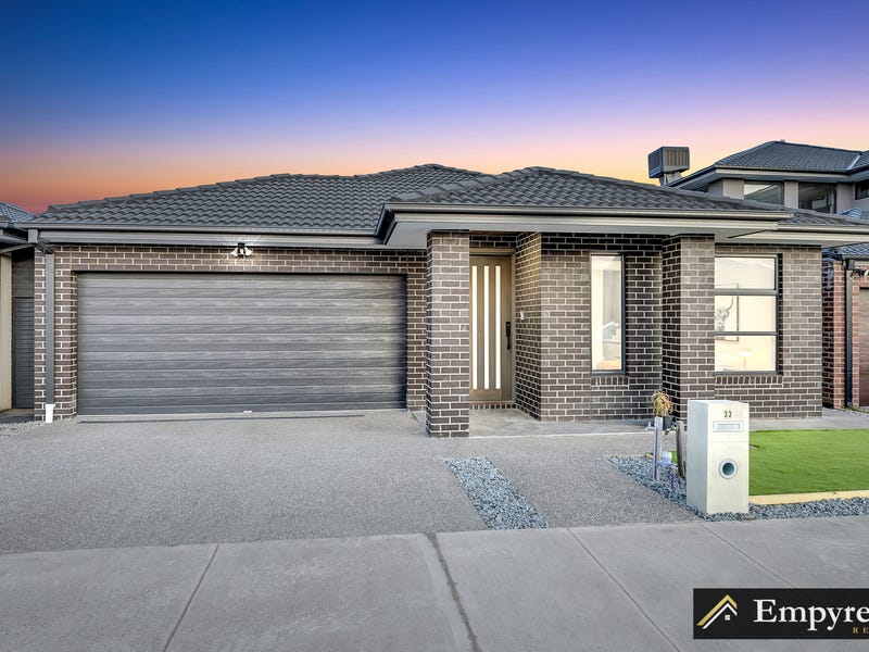 33 Upthorpe Way, Mickleham, Vic 3064 - Property Details