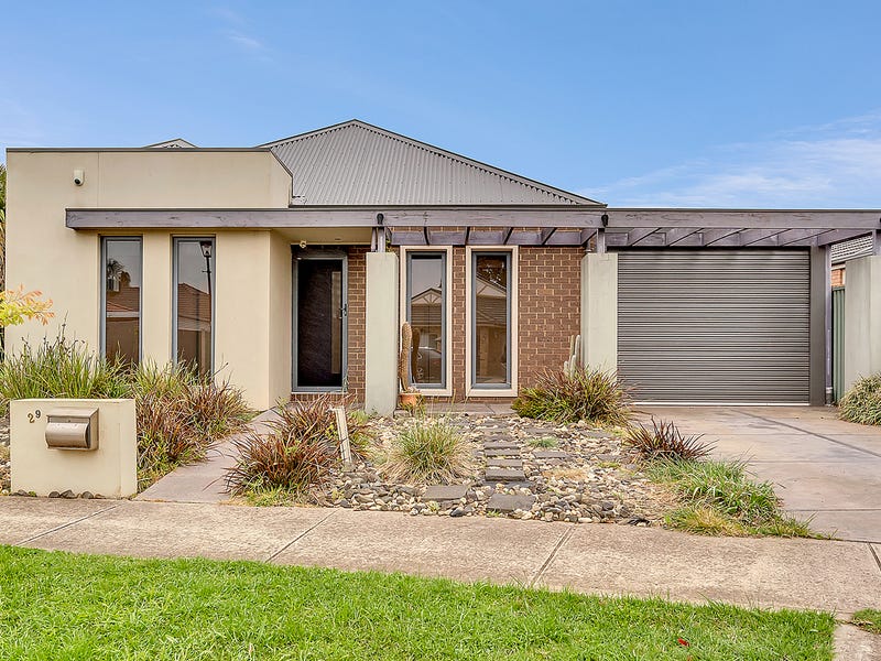 29 Swinburne Close, Craigieburn, Vic 3064 - Property Details