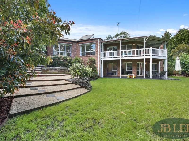 9 Elm Court, Warragul, Vic 3820 - Property Details