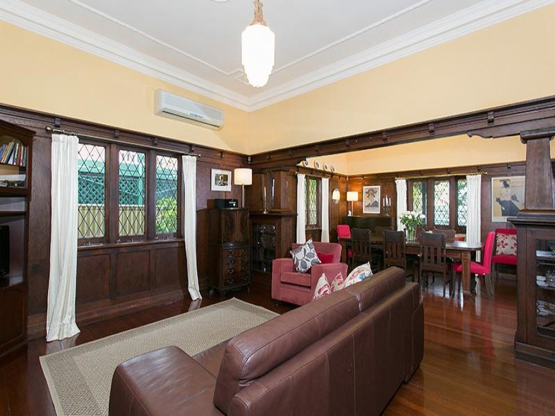 43 Broadmere St, Annerley, Qld 4103 - Property Details