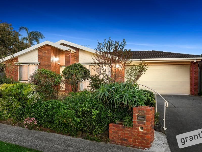 63 Collins Crescent, Berwick, Vic 3806 - Property Details