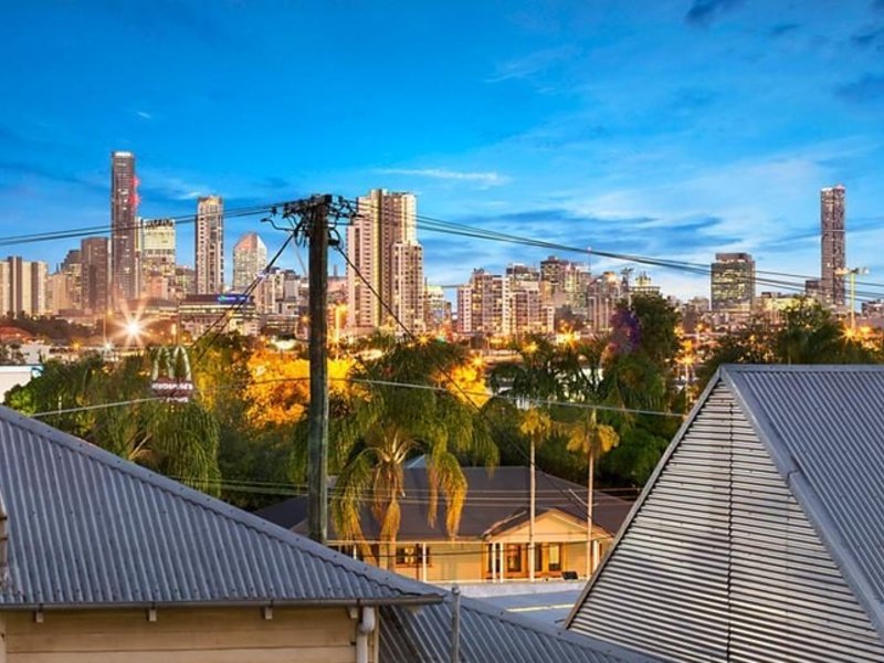 31 Lever Street, Albion, Qld 4010 - Property Details