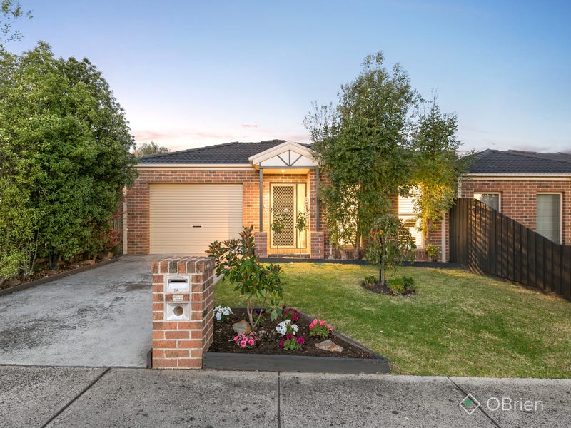 2A Henry Street, Pakenham, Vic 3810 - Property Details