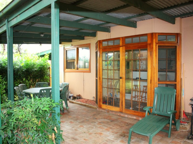 4 Rabaul Road, Georges Hall, NSW 2198 - realestate.com.au