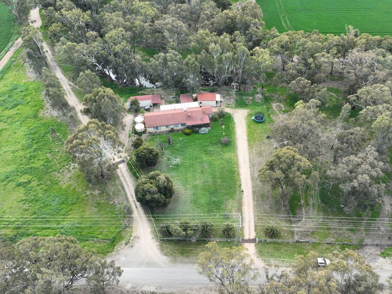 4 Bedroom Acreage for Sale in Cobram, VIC 3644 (+5 locations ...