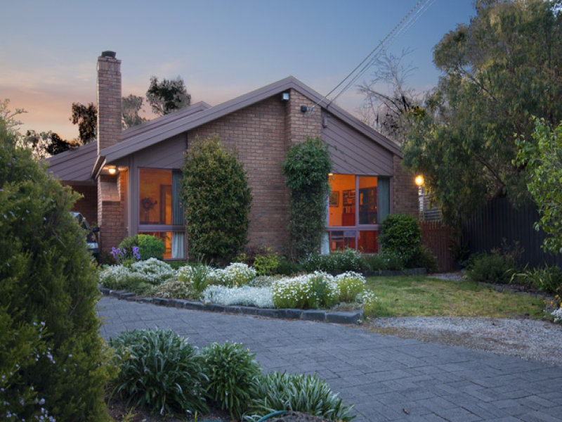15 Foster Cres, Knoxfield, VIC 3180 - realestate.com.au