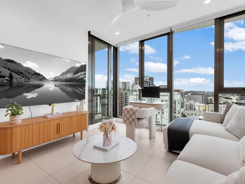 31602/24 Stratton Street, Newstead, Qld 4006 - Property Details