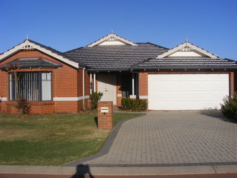 7 Perth Place, Canning Vale, WA 6155 - realestate.com.au