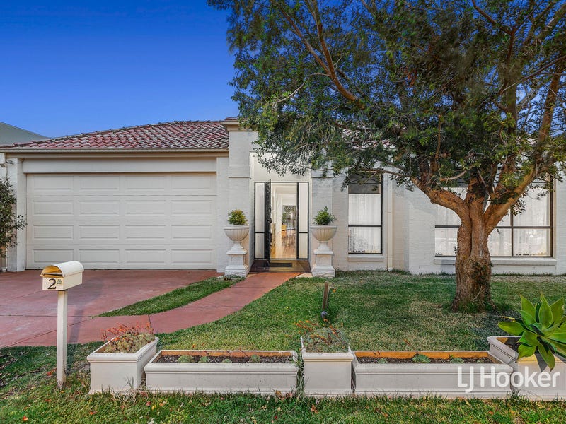 2 Dorrington Street, Point Cook, VIC 3030 - realestate.com.au