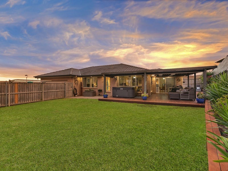 8 Snapdragon Cres, Hamlyn Terrace, NSW 2259 - realestate.com.au