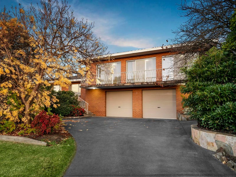 2 Robinson Grove, Bulleen, Vic 3105 - Property Details