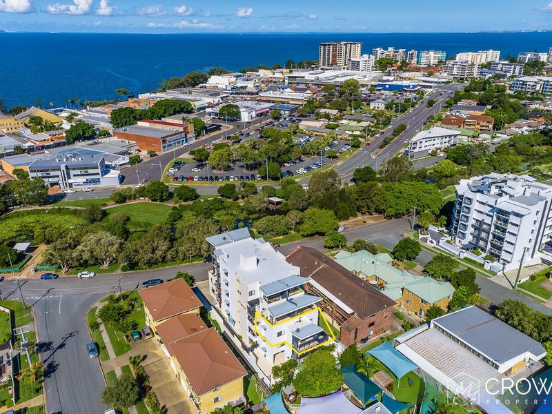 8/33 Humpybong Esplanade, Redcliffe, Qld 4020 - Property Details