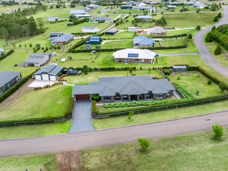 25 Carnival Close, Windella, NSW 2320 - Property Details