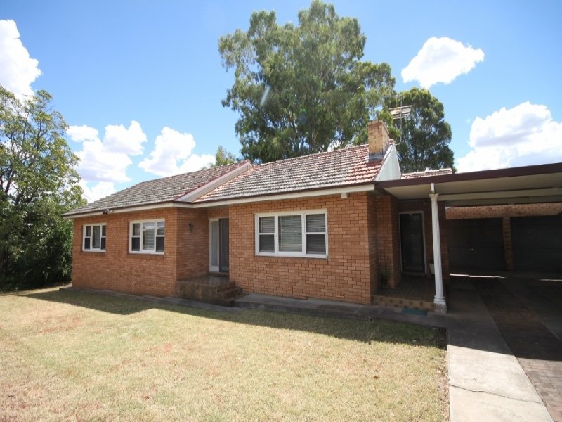 64 Roderick Street, Tamworth, NSW 2340 - Property Details