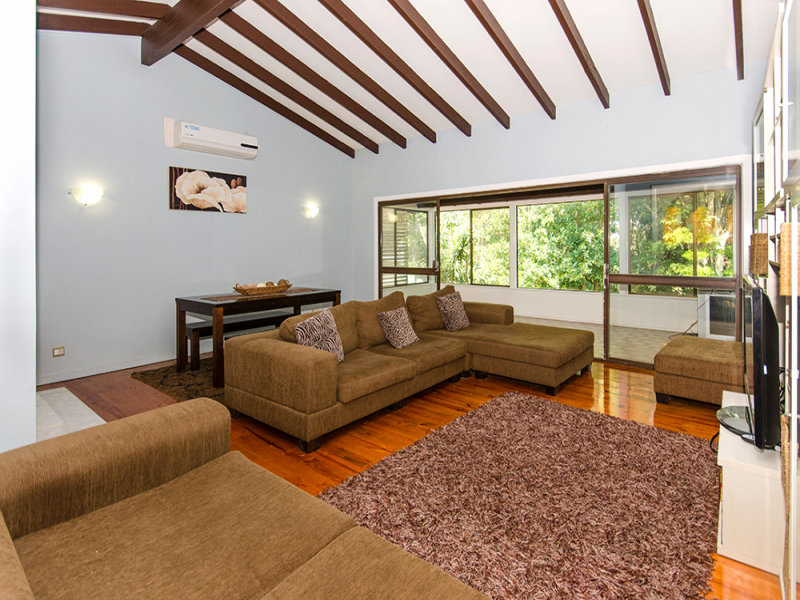 12 The Crescent, Ashmore, Qld 4214 - Property Details