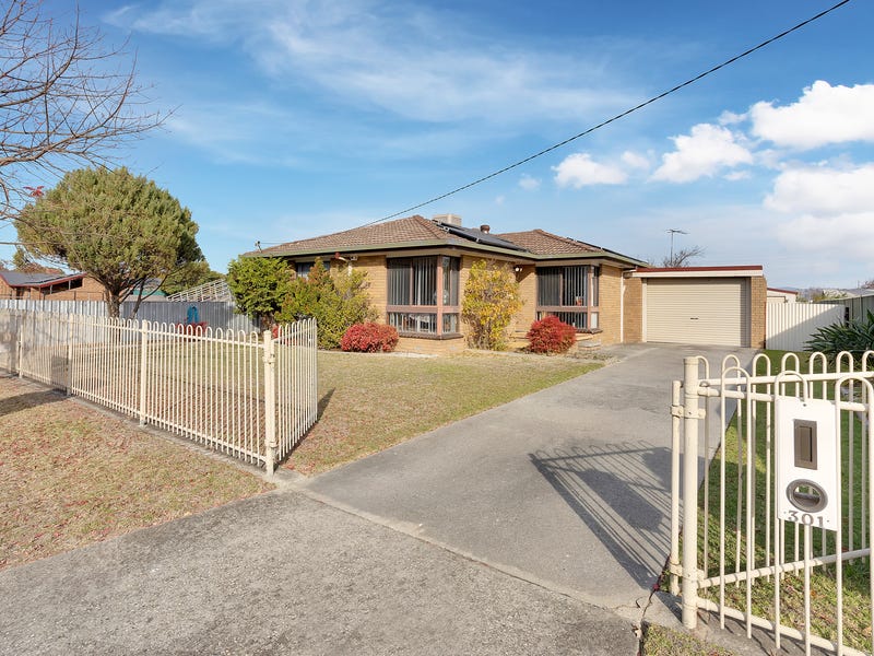 301 Clarence Street, Lavington, NSW 2641 - Property Details